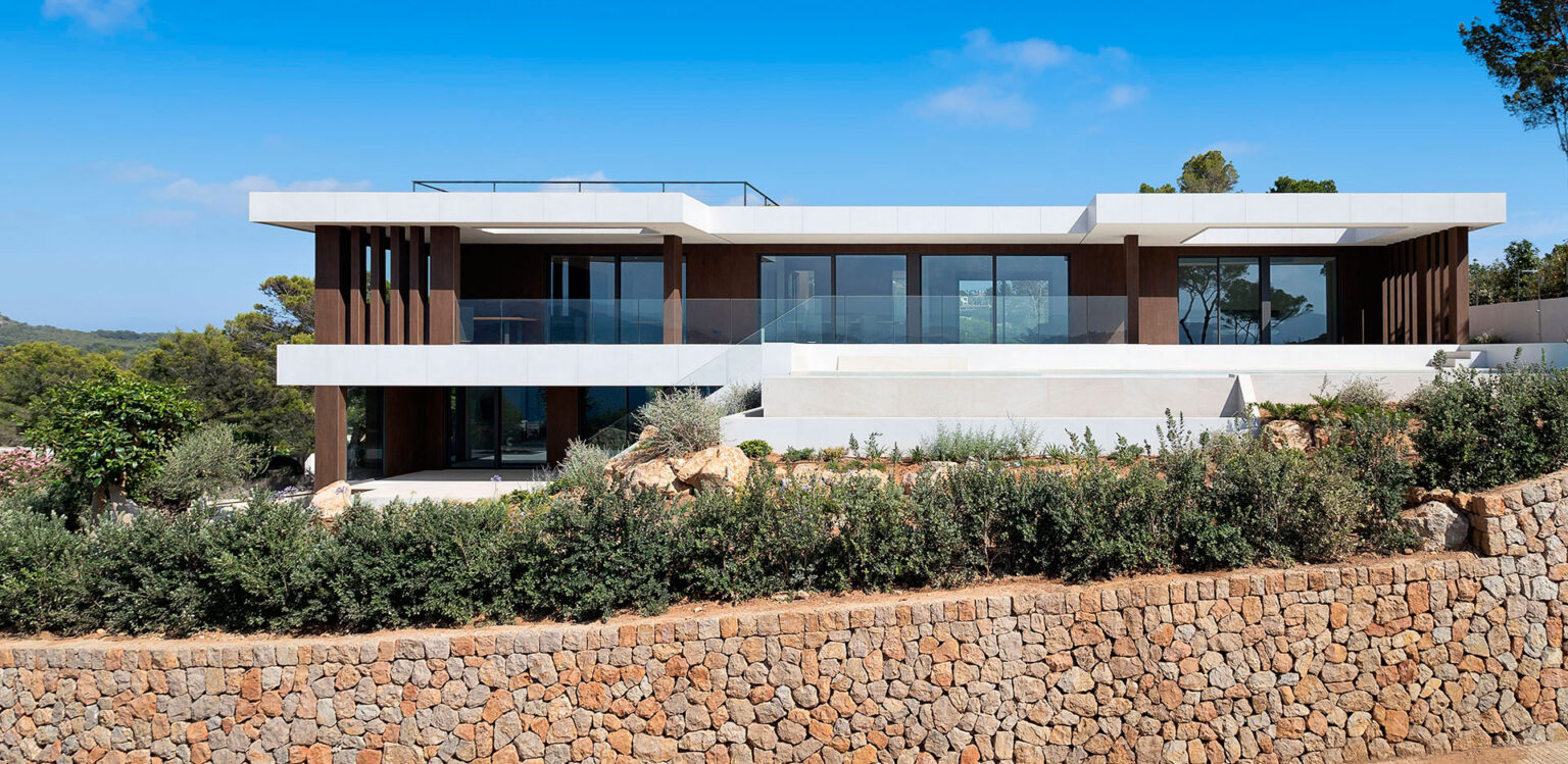 Prefabricated Luxury Houses: The most spectacular modular home in Spain ...